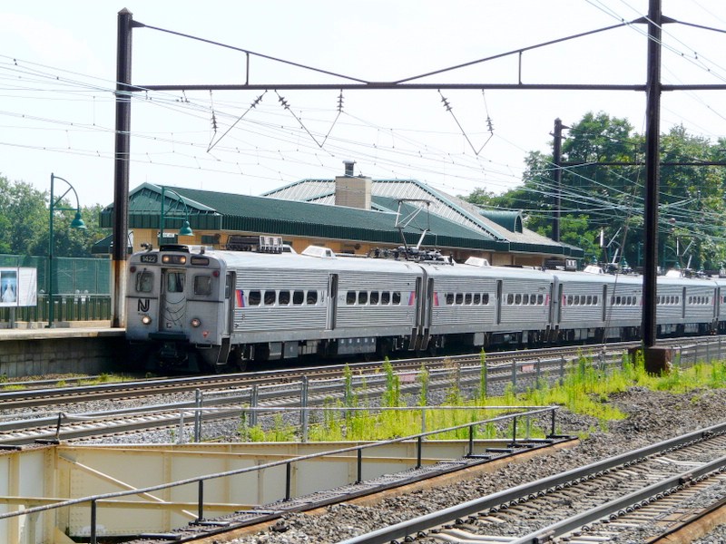 NJT 1422